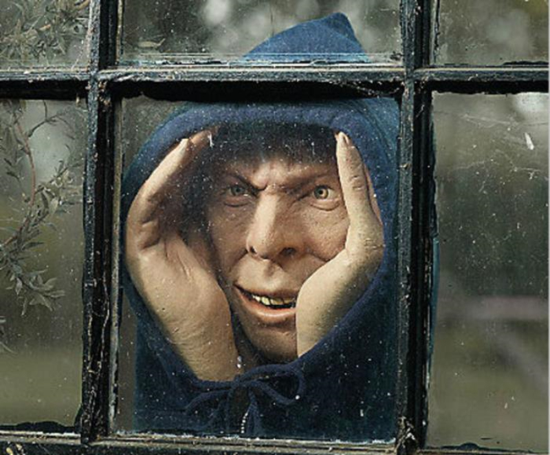 LIFESIZE PEEPING TOM HALLOWEEN PROP FIGURE - STALKER - HORROR ...