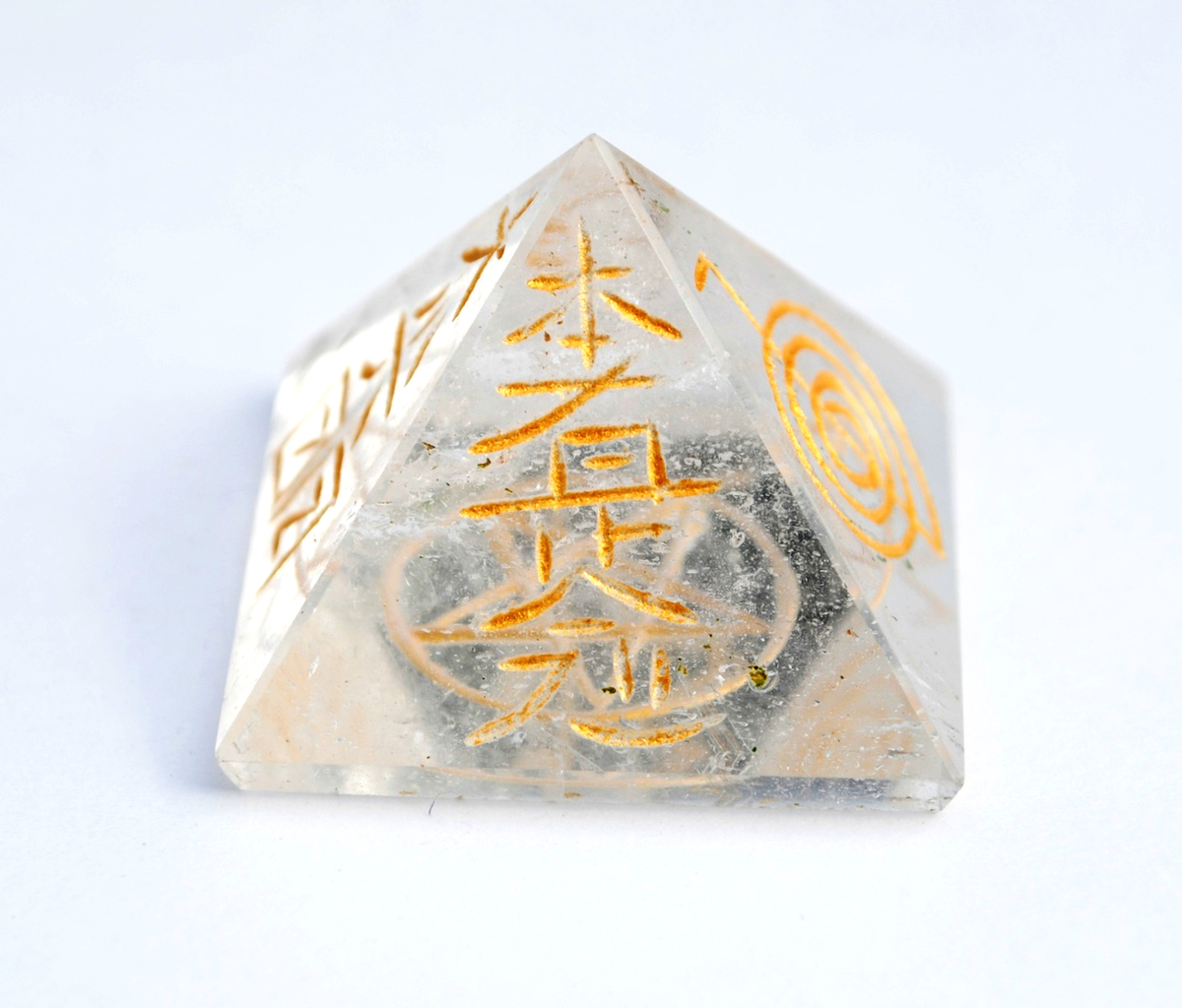 CRYSTAL QUARTZ PYRAMID HAND MADE METAPHYSICAL REIKI HEALING GEMSTONE ...