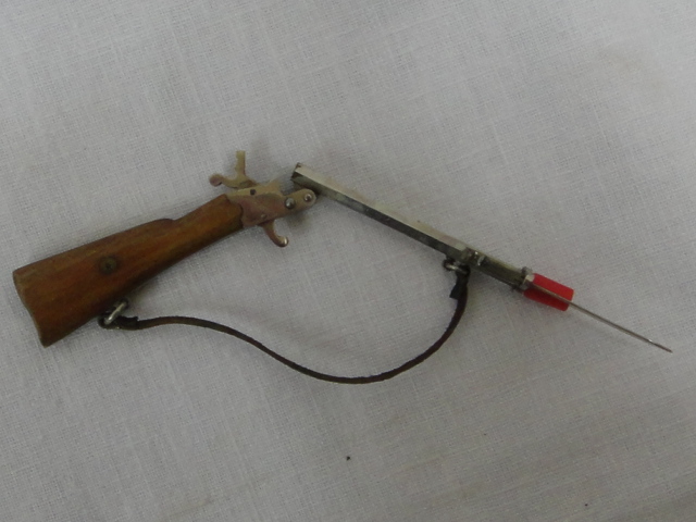 RARE VINTAGE MINIATURE MINI CAP GUN 2MM ANTIQUE TOY RIFLE & BAYONET ...