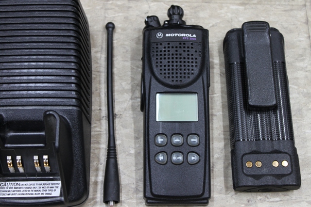 Motorola XTS3000 Model II P25 Digital 800 Mhz 9600 Baud Rebanded