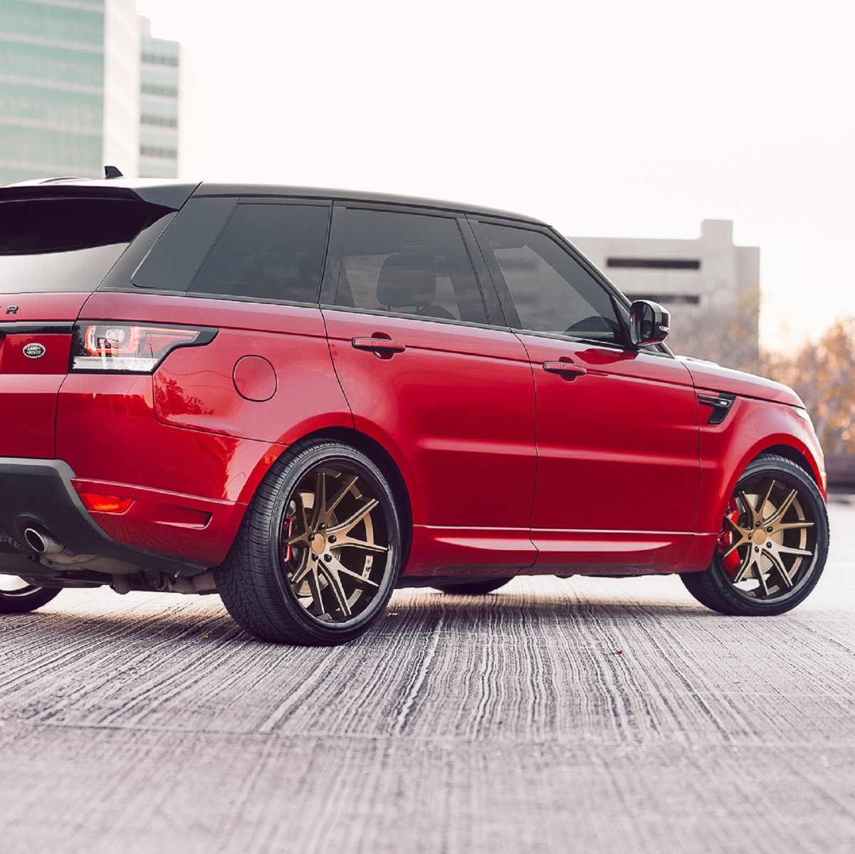 22" STAGGERED FERRADA FR2 22x9 22x10.5 BRONZE w/BLACK LIP CONCAVE ...