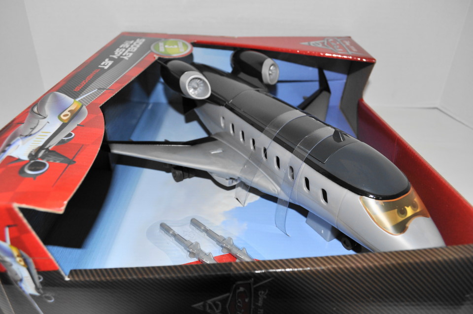 NEW DISNEY PIXAR CARS 2 SIDDELEY THE SPY JET TRANSPORTER plane | eBay